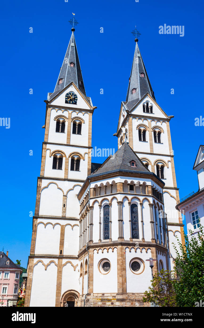 St. Severus Kirche am Marktplatz oder auf dem Marktplatz in Boppard ...