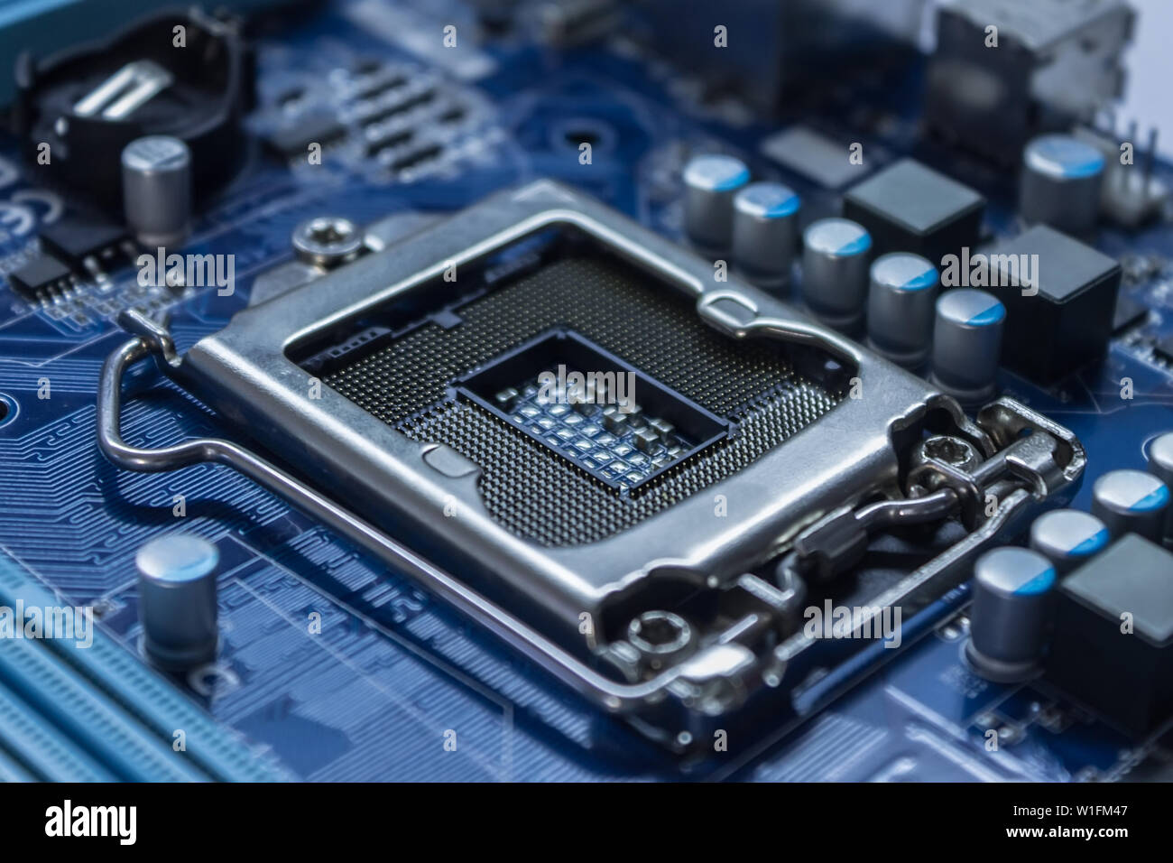 Elektronische Bauelemente Stockfotos und -bilder Kaufen - Alamy