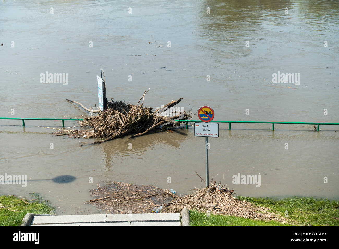 Hochwasser in krakau -Fotos und -Bildmaterial in hoher Auflösung – Alamy Hochwasser in krakau -Fotos und -Bildmaterial in hoher Auflösung – Alamy