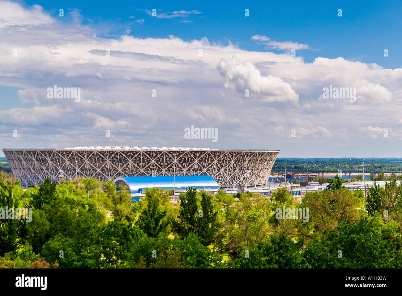 Wolgograd, Russland - 29. Mai 2019: Blick auf die Wolga und dem ...