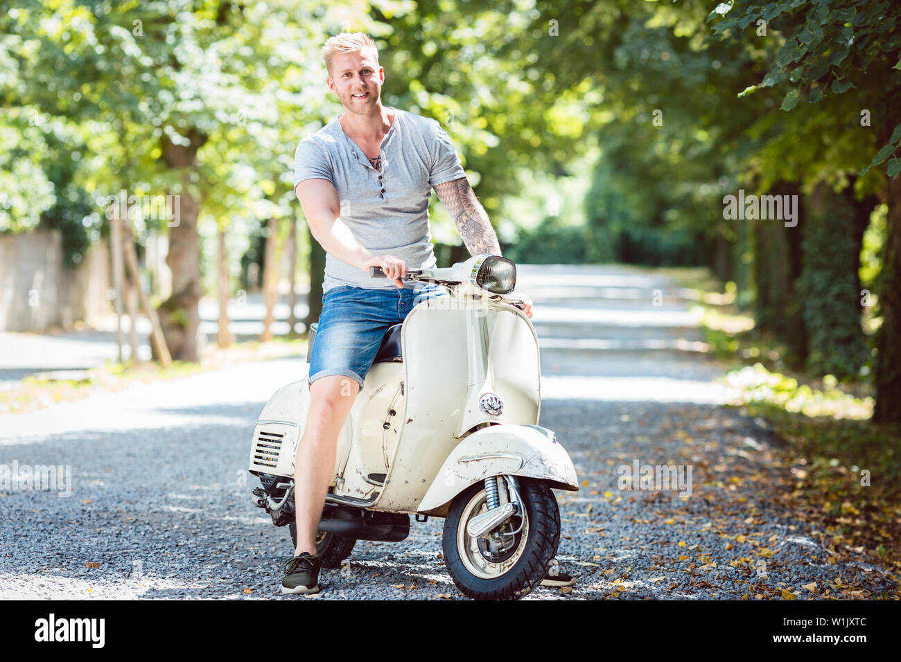 Alter beifall -Fotos und -Bildmaterial in hoher Auflösung – Alamy