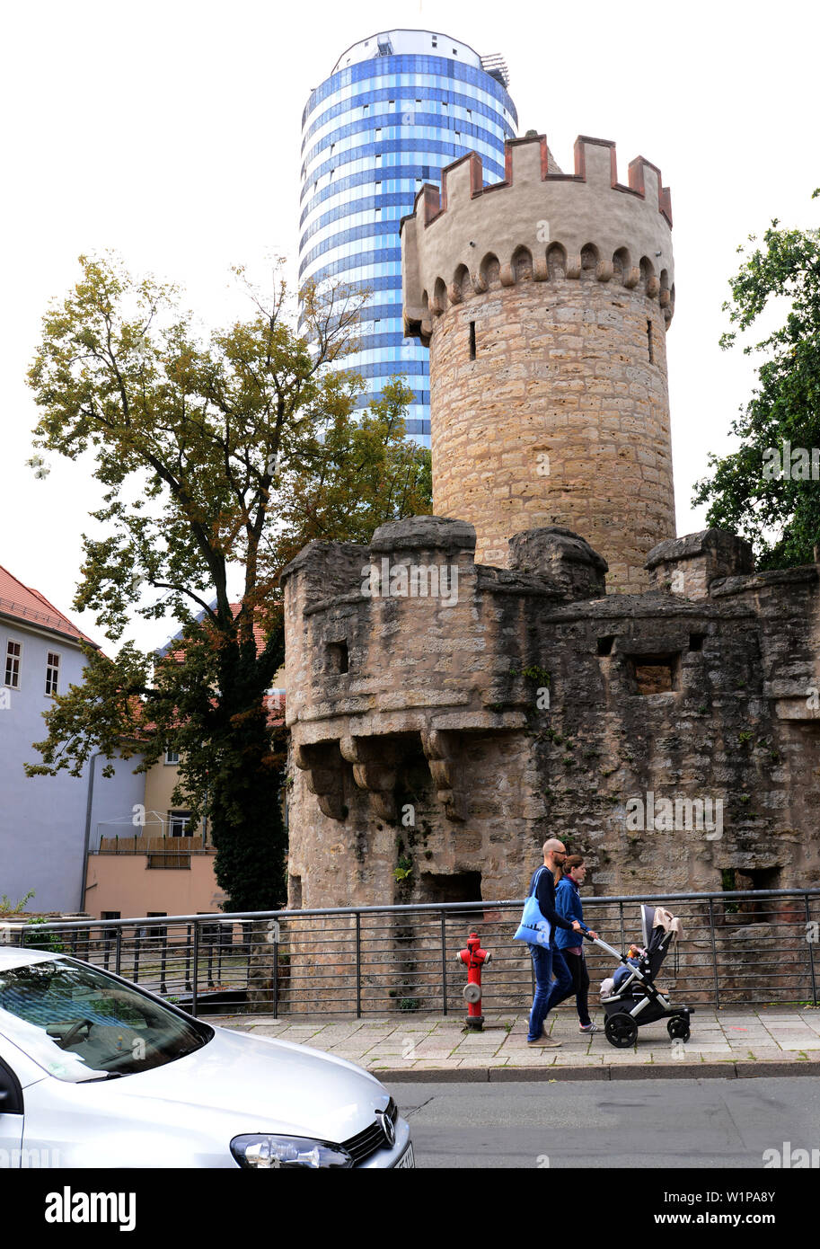 Jen tower -Fotos und -Bildmaterial in hoher Auflösung – Alamy