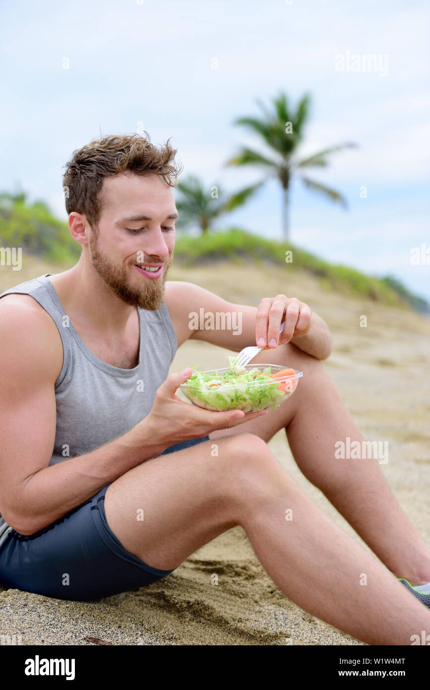 Gesund essender mann -Fotos und -Bildmaterial in hoher Auflösung – Alamy