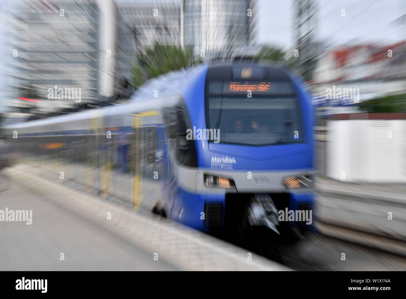 Salzburger lokalbahnen -Fotos und -Bildmaterial in hoher Auflösung – Alamy