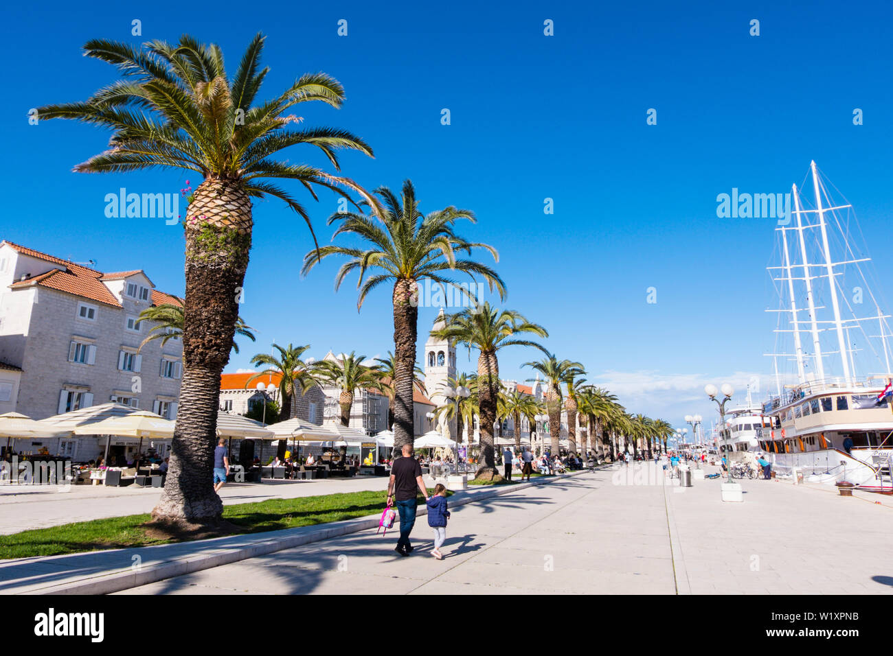 Riva, Strandpromenade, Obala bana Berislavica, Altstadt, Trogir ...