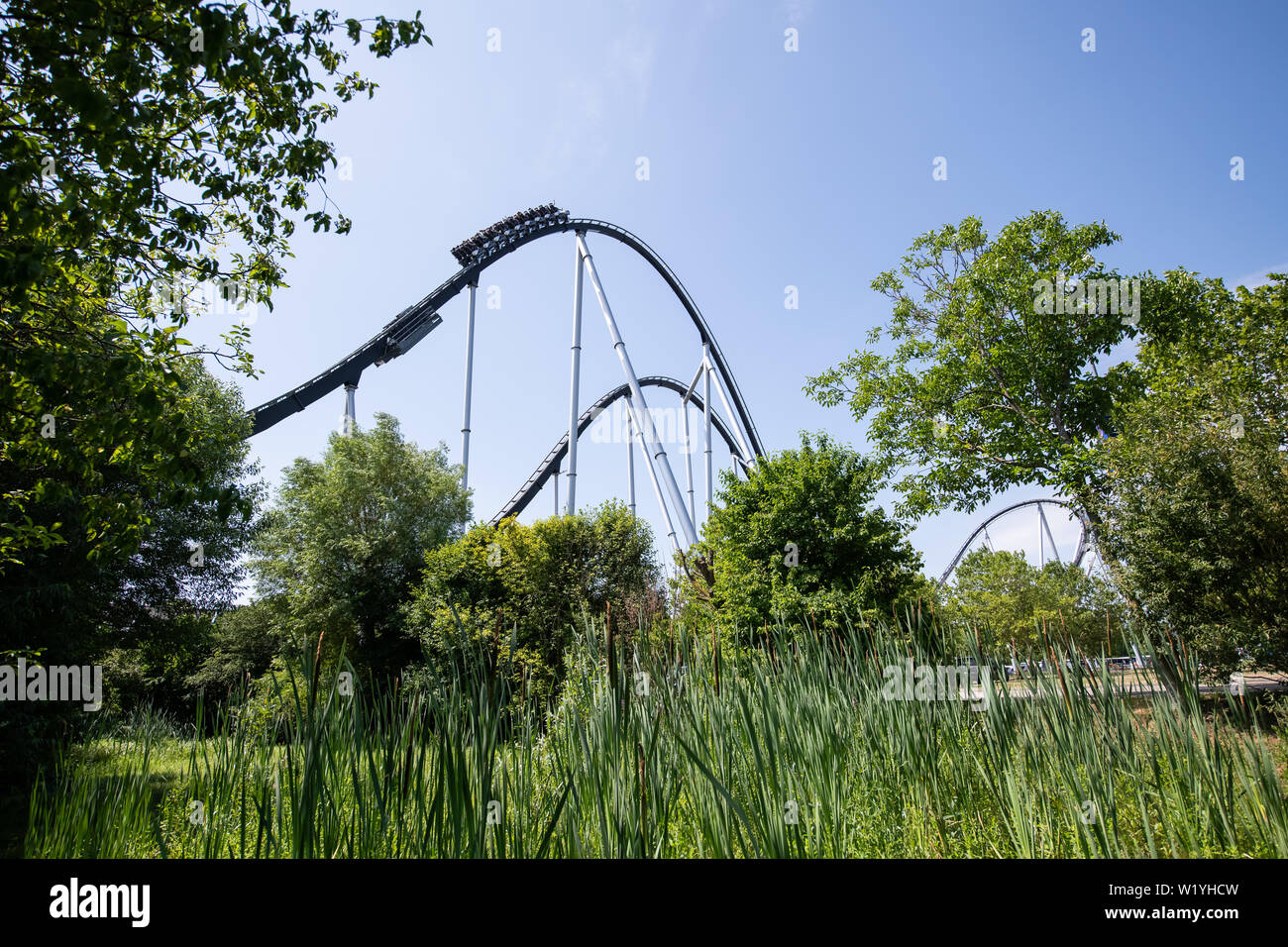 Silver star achterbahn -Fotos und -Bildmaterial in hoher Auflösung – Alamy