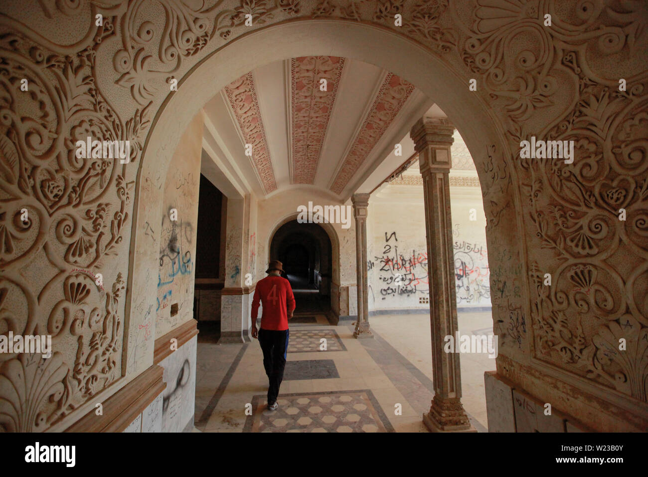 Saddam palace -Fotos und -Bildmaterial in hoher Auflösung - Seite 2 - Alamy