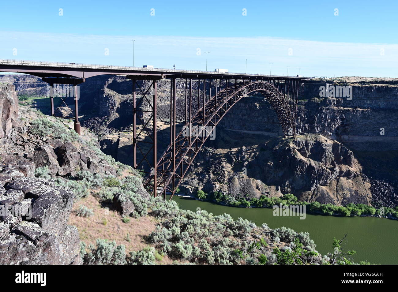 Das I. B. Perrine Bridge in Twin Falls, Idaho, überspannt die Snake ...