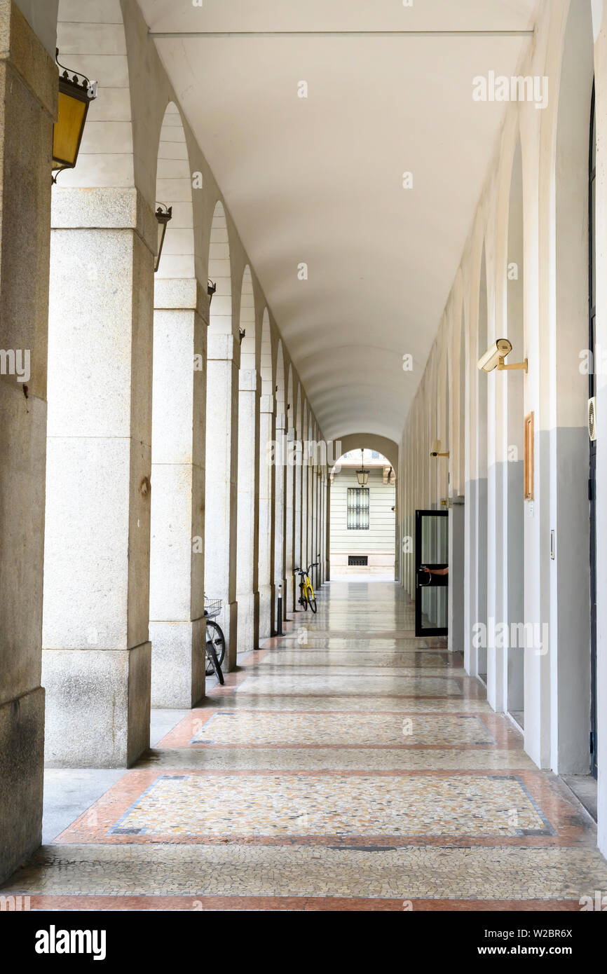 Piazzetta cuccia -Fotos und -Bildmaterial in hoher Auflösung – Alamy