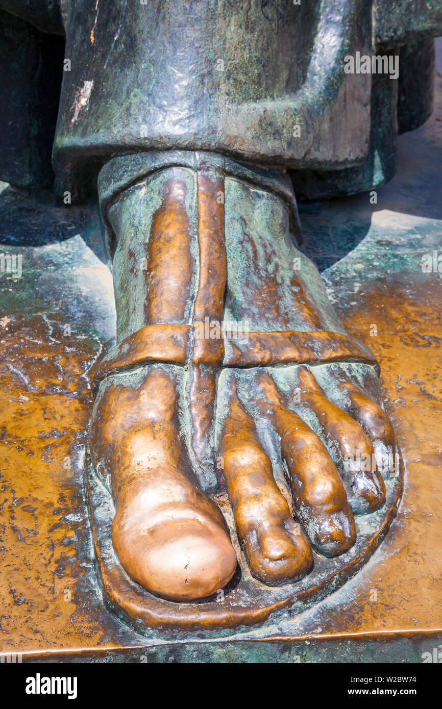 Statue gregory nin split -Fotos und -Bildmaterial in hoher Auflösung ...