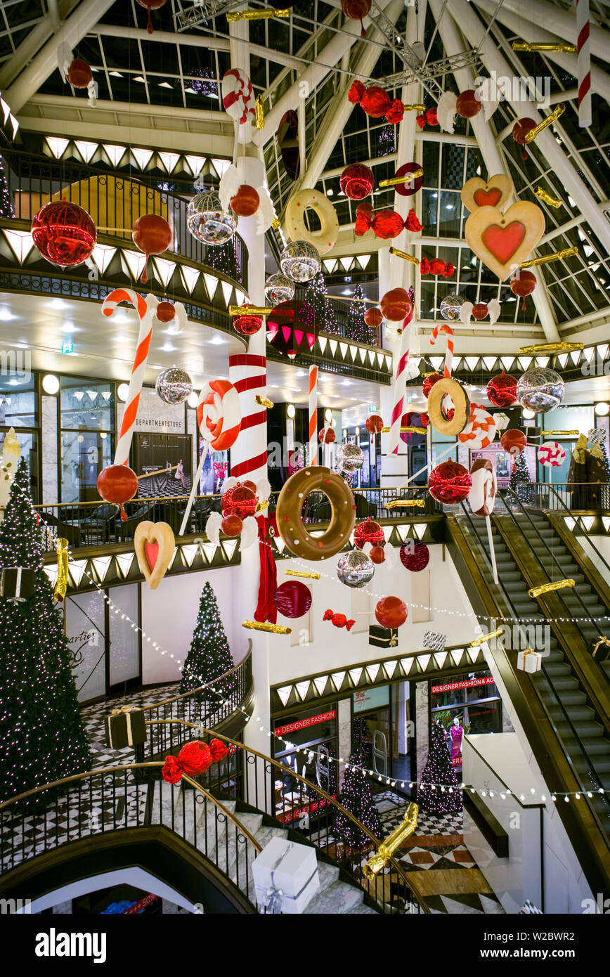 Shopping Mall Friedrichstrasse Berlin Stockfotos und -bilder Kaufen - Alamy