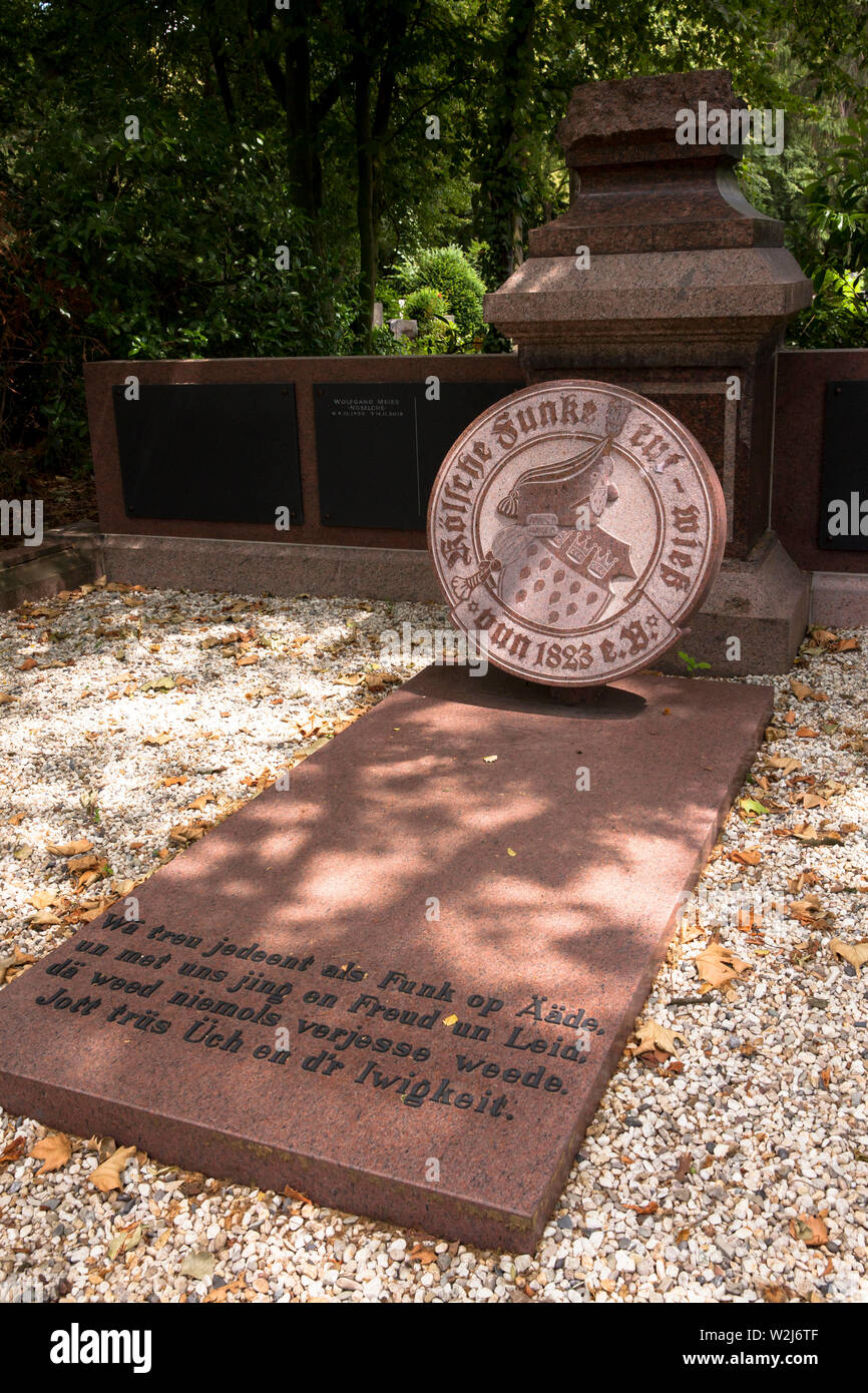 Gedenkstätte und Grabstätte der karnevalsgesellschaft Rote Funken auf ...