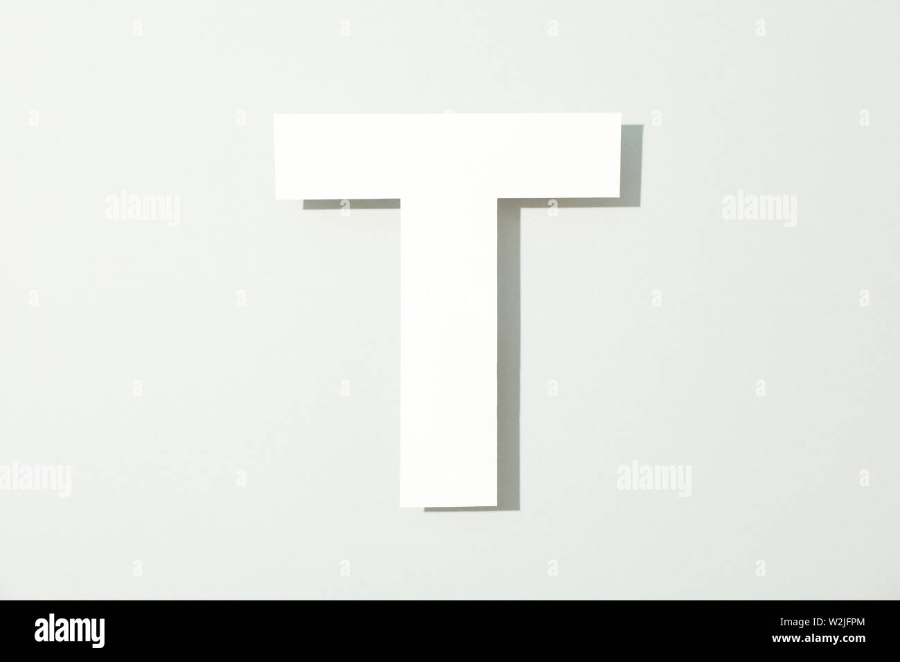 T typography font letter type white -Fotos und -Bildmaterial in hoher ...