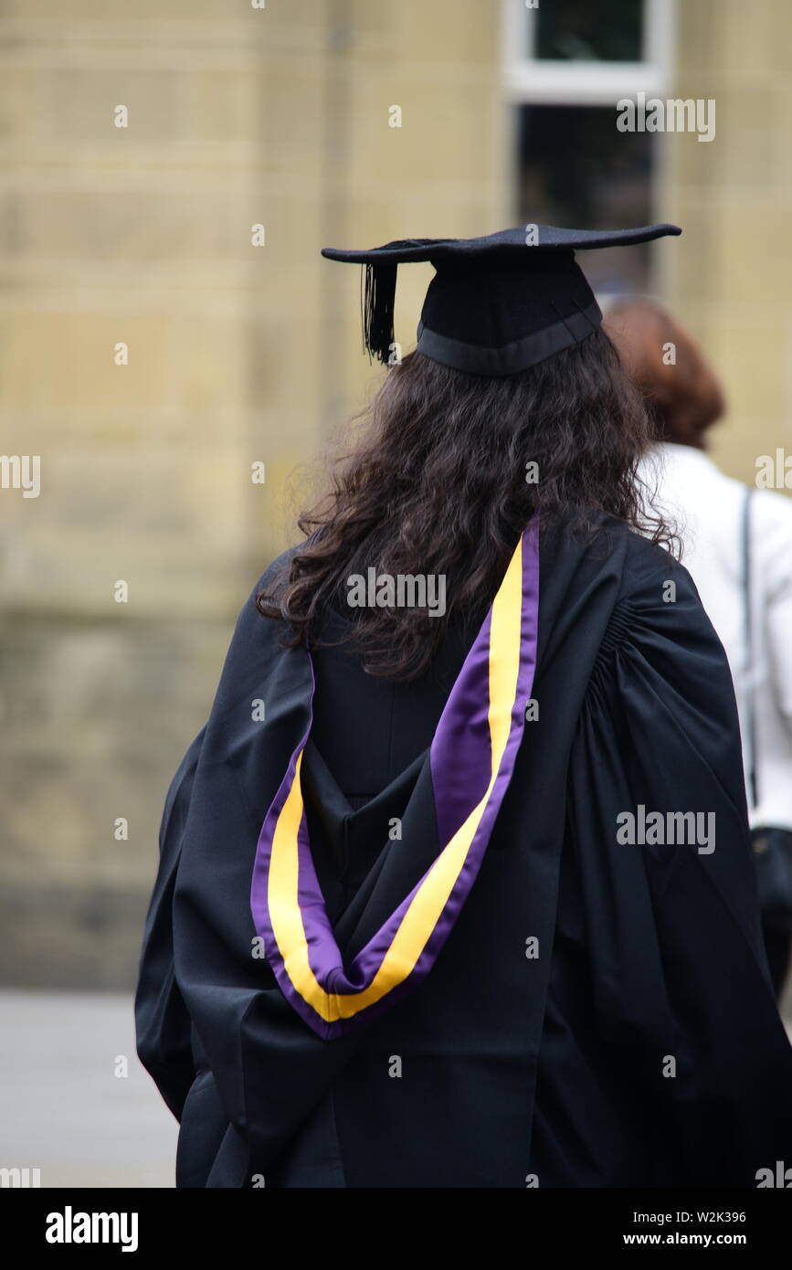 Manchester university graduation -Fotos und -Bildmaterial in hoher ...