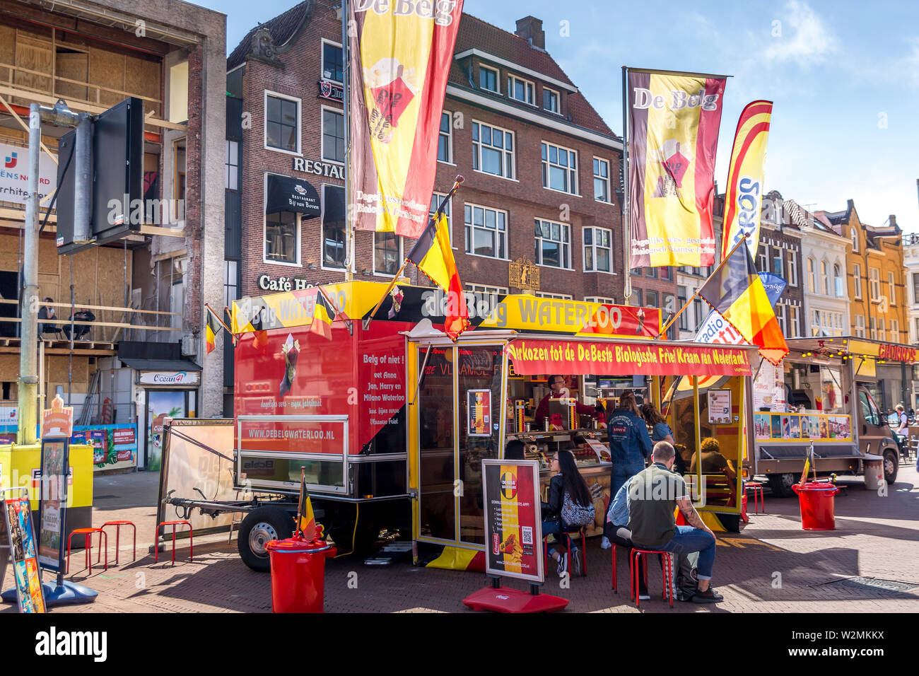 Essen flagge -Fotos und -Bildmaterial in hoher Auflösung – Alamy