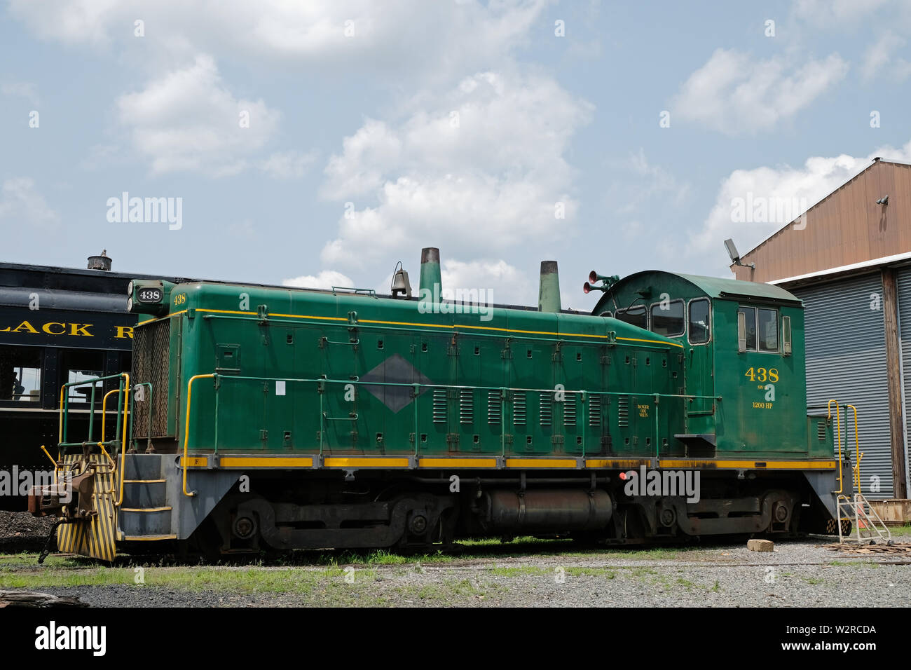 Diesel switcher locomotive -Fotos und -Bildmaterial in hoher Auflösung ...
