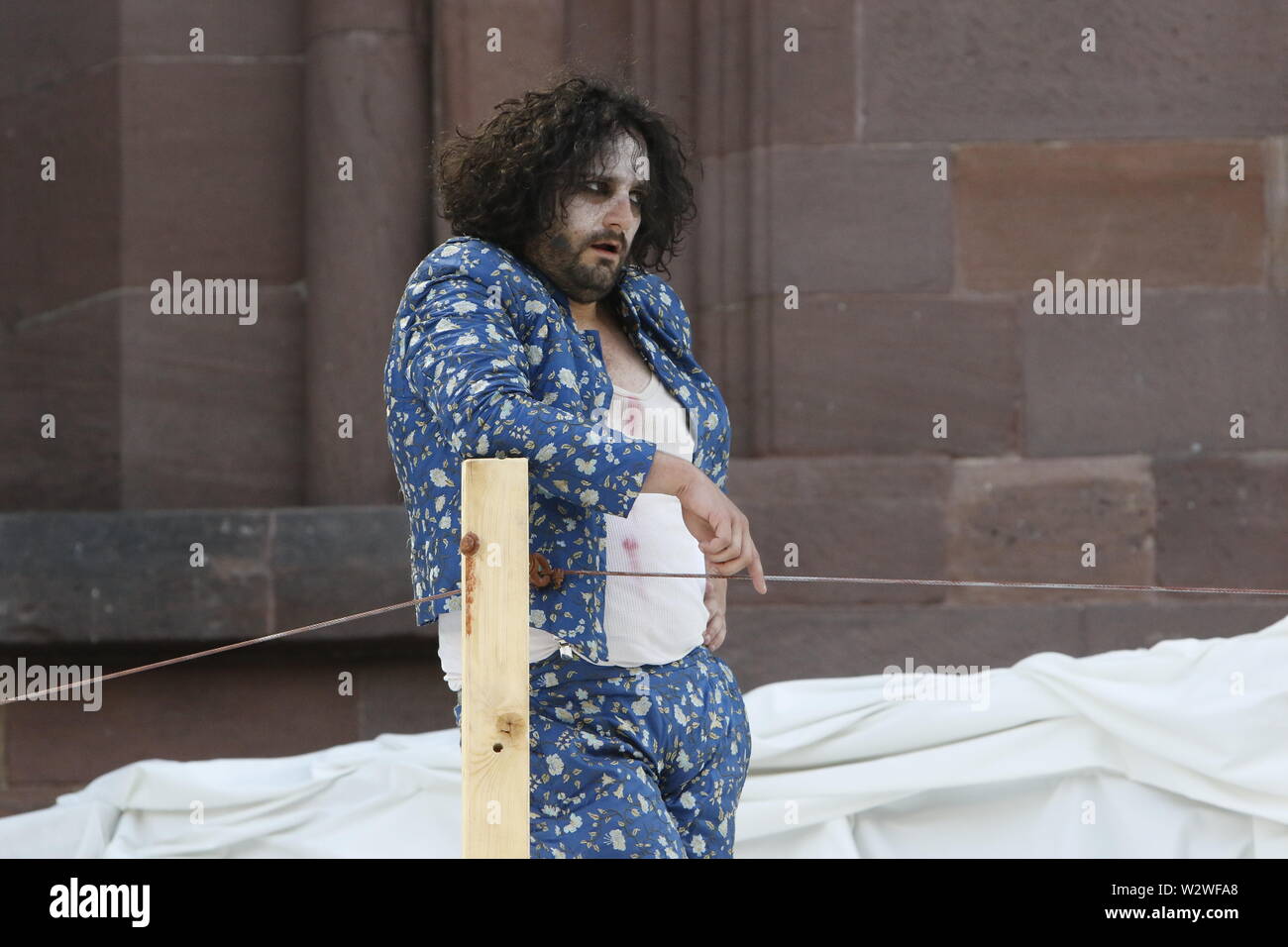 Worms, Deutschland. 10. Juli 2019. Schauspieler Edgar Eckert (als Sänger) ist auf dem Bild ...