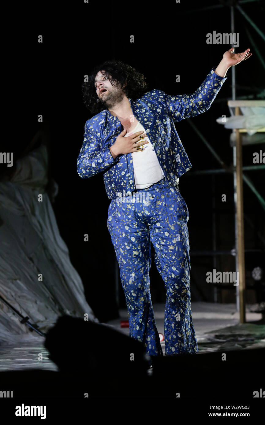 Worms, Deutschland. 10. Juli 2019. Schauspieler Edgar Eckert (als Sänger) ist auf dem Bild ...