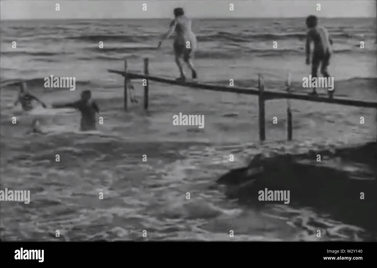 Baignade en mer -Fotos und -Bildmaterial in hoher Auflösung – Alamy