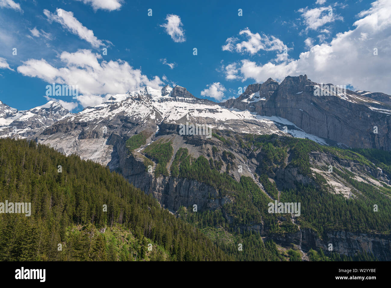 Landscape kandersteg -Fotos und -Bildmaterial in hoher Auflösung – Alamy