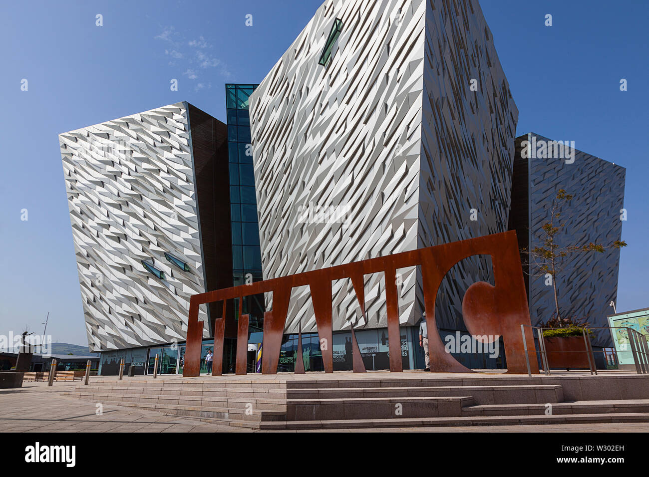 Neues titanisches besucherzentrum in belfast -Fotos und -Bildmaterial ...