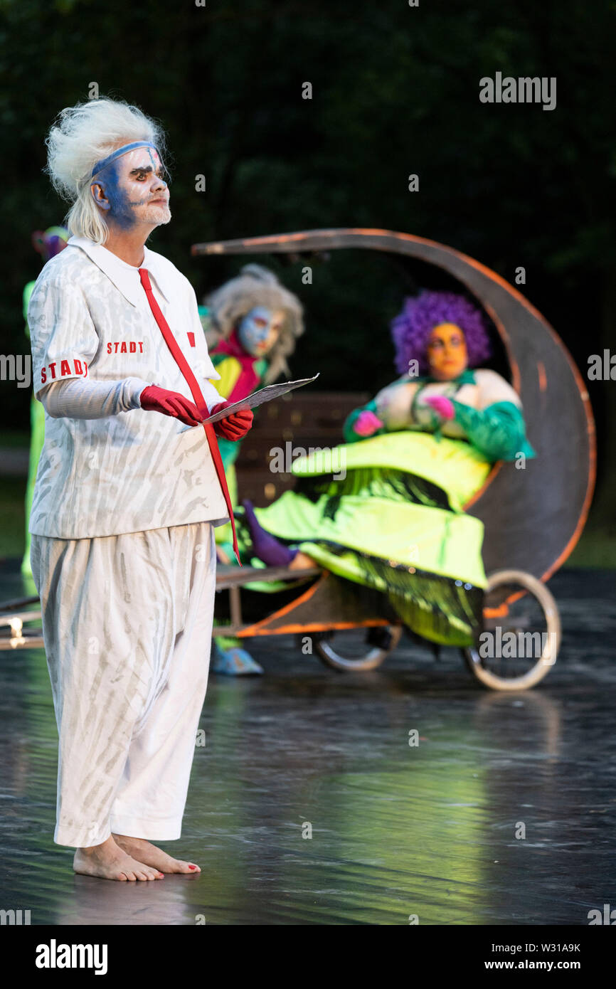 Helge salnikau -Fotos und -Bildmaterial in hoher Auflösung – Alamy