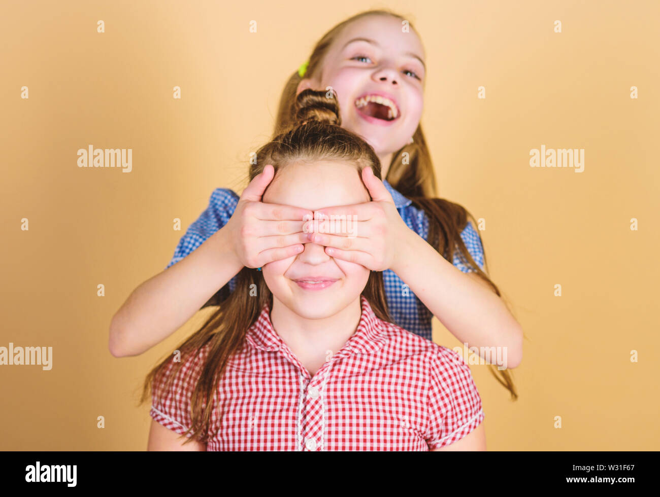Schwestern und Freunde Stockfotos und -bilder Kaufen - Alamy