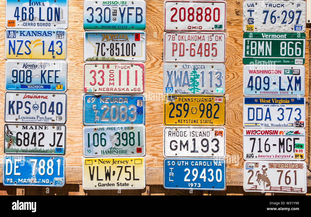 Collection license plates -Fotos und -Bildmaterial in hoher Auflösung ...