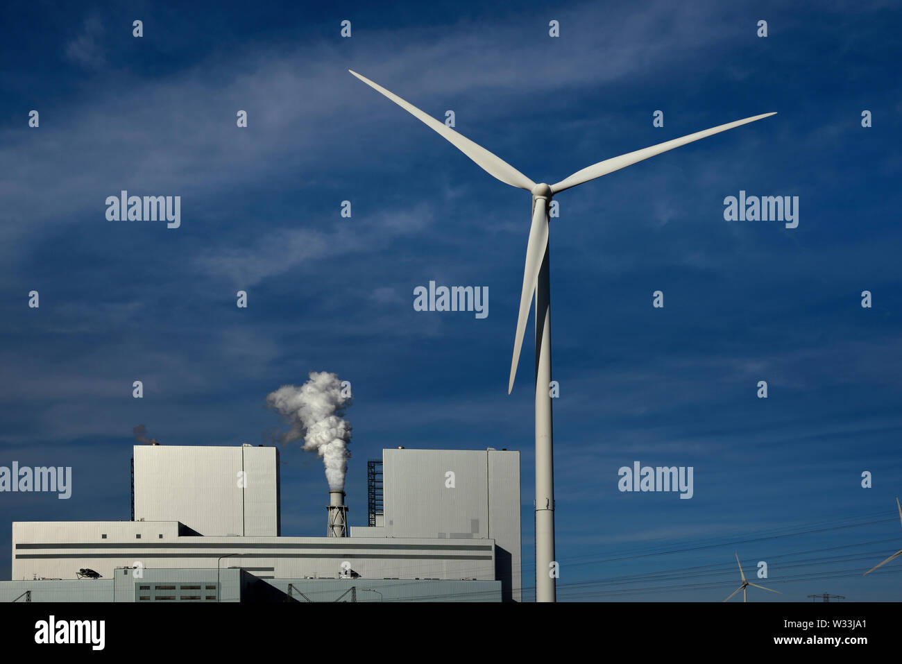 Rwe eemshaven kohlekraftwerk -Fotos und -Bildmaterial in hoher ...