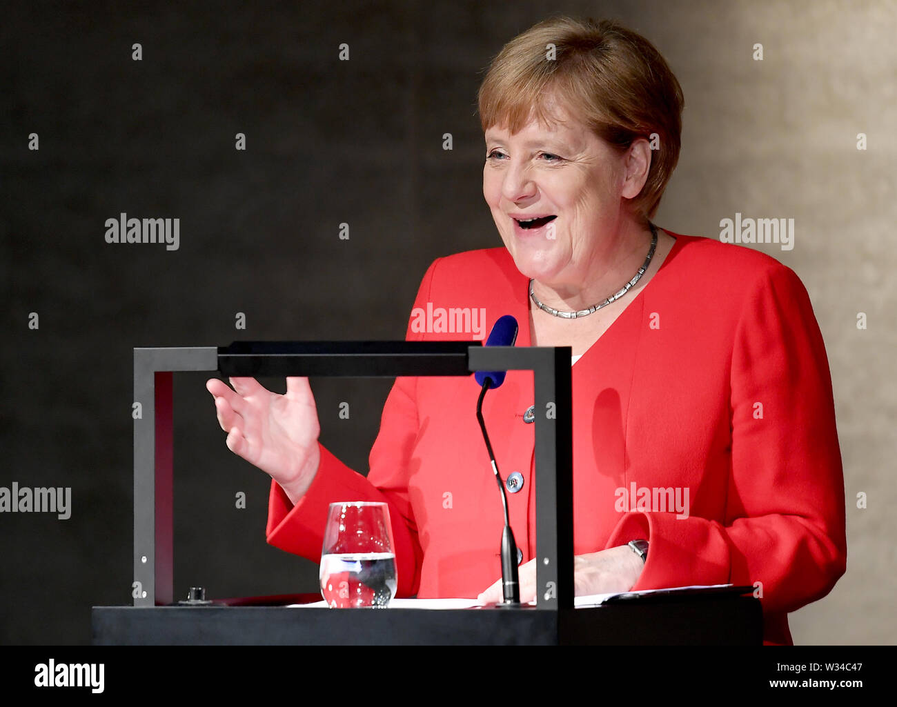 Eröffnung james simon galerie -Fotos und -Bildmaterial in hoher ...