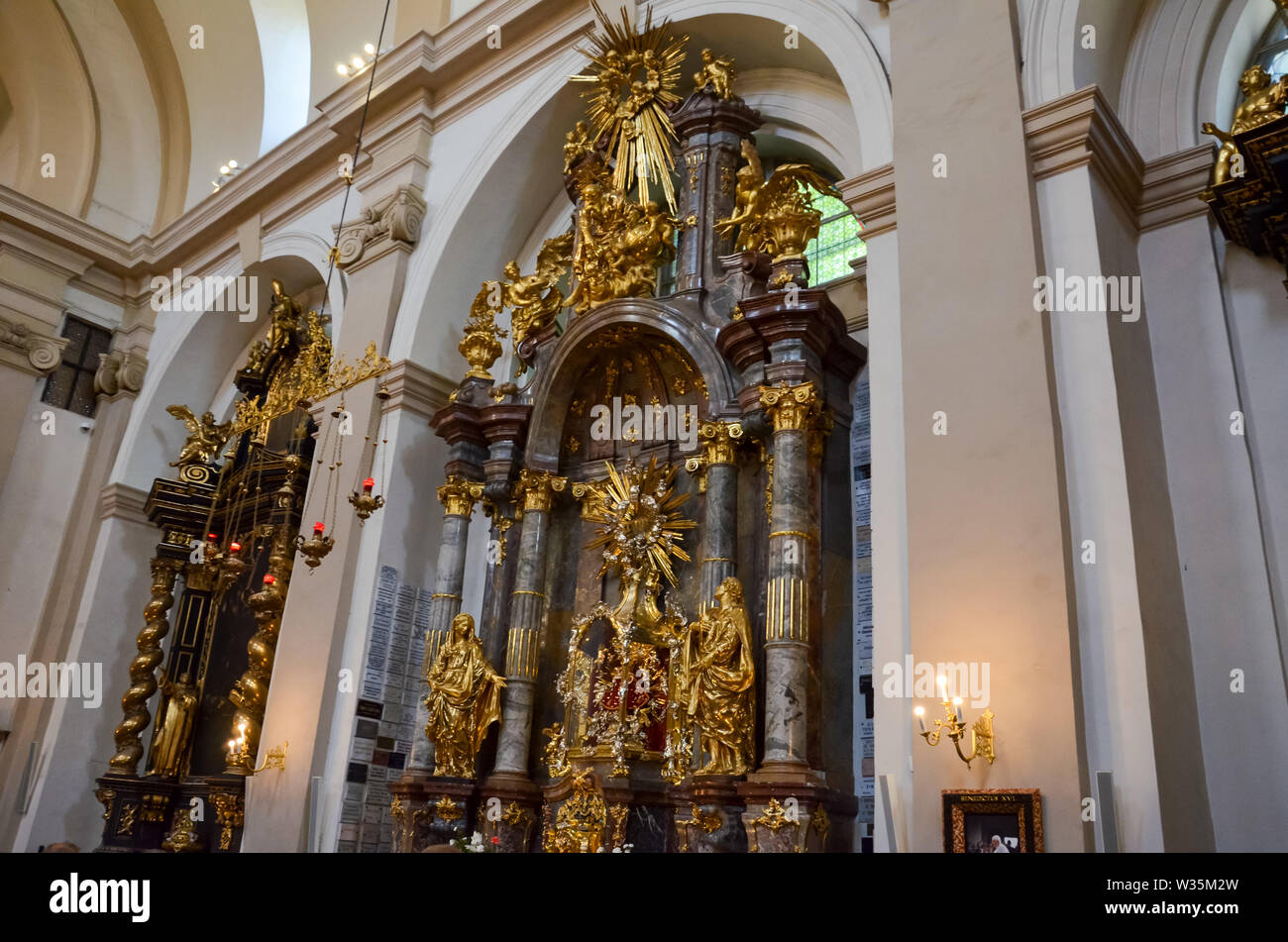 Prag, Tschechische Republik - 27 Juni 2019: des Prager Jesulein in der ...