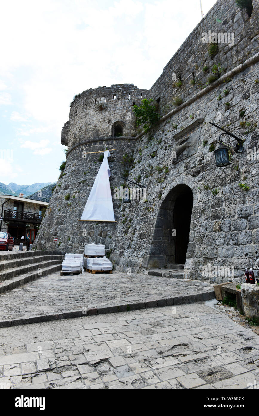 Stari bar montenegro -Fotos und -Bildmaterial in hoher Auflösung – Alamy