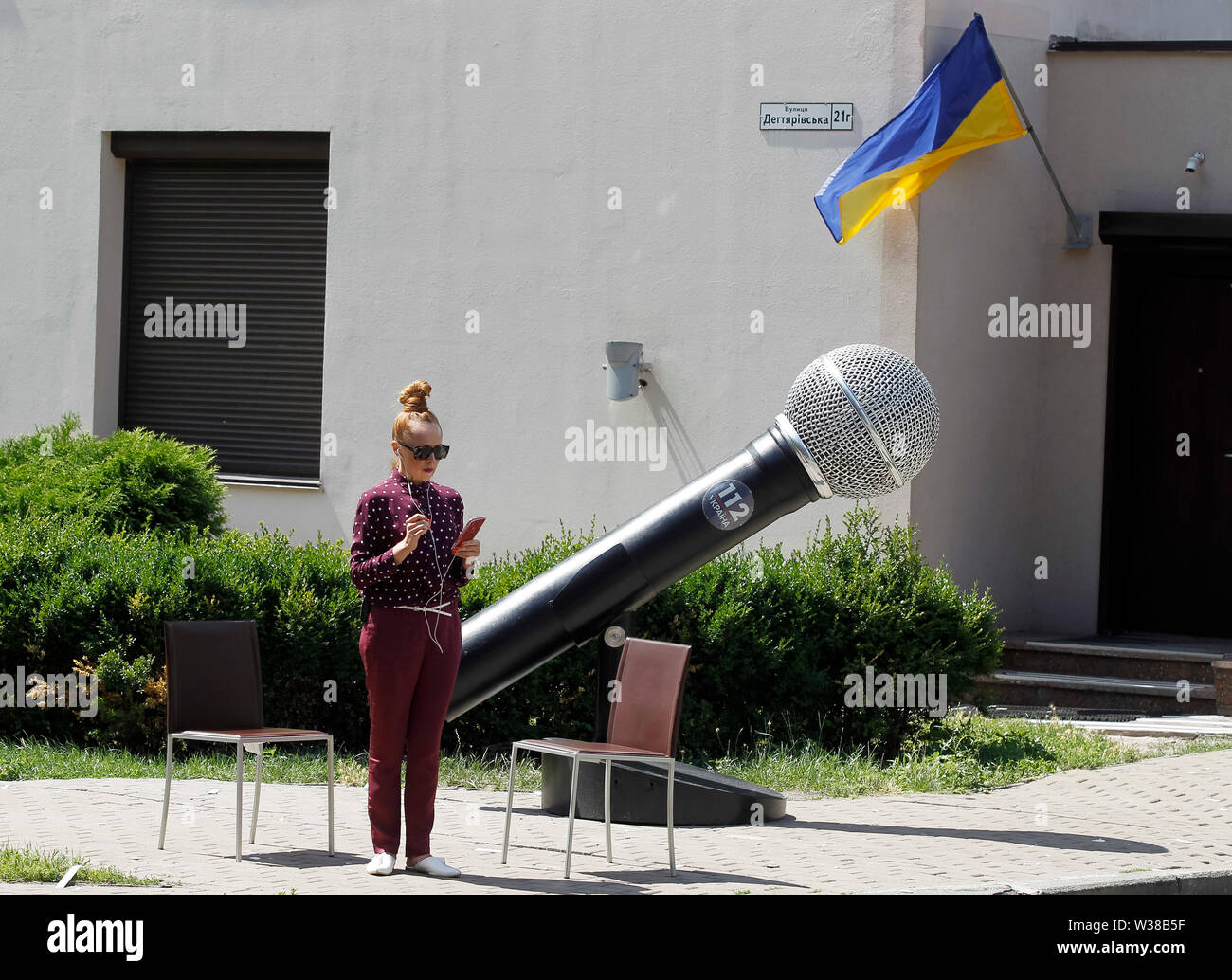 Also with the grenade launcher -Fotos und -Bildmaterial in hoher ...