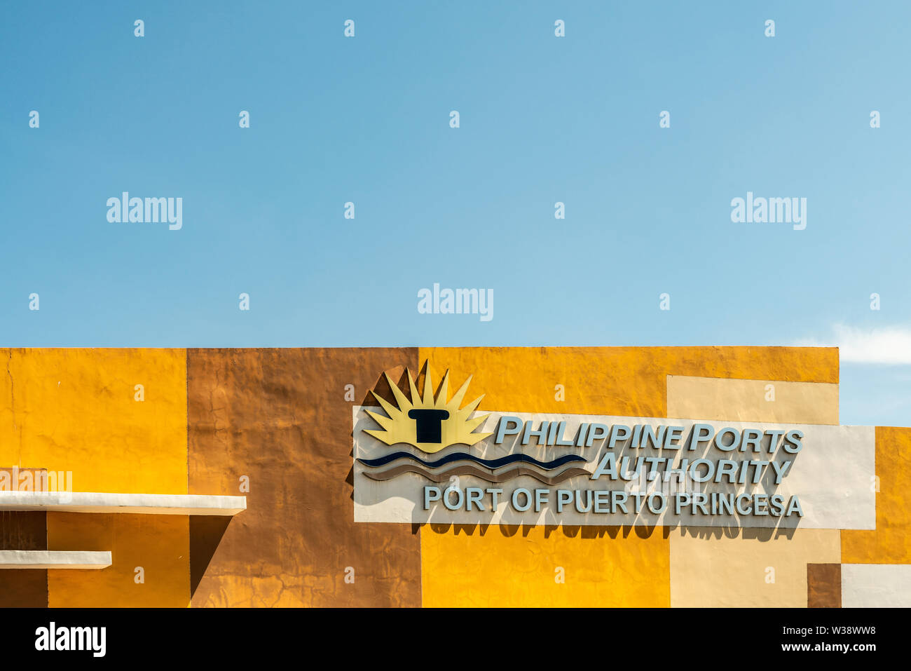 Philippine ports authority -Fotos und -Bildmaterial in hoher Auflösung ...