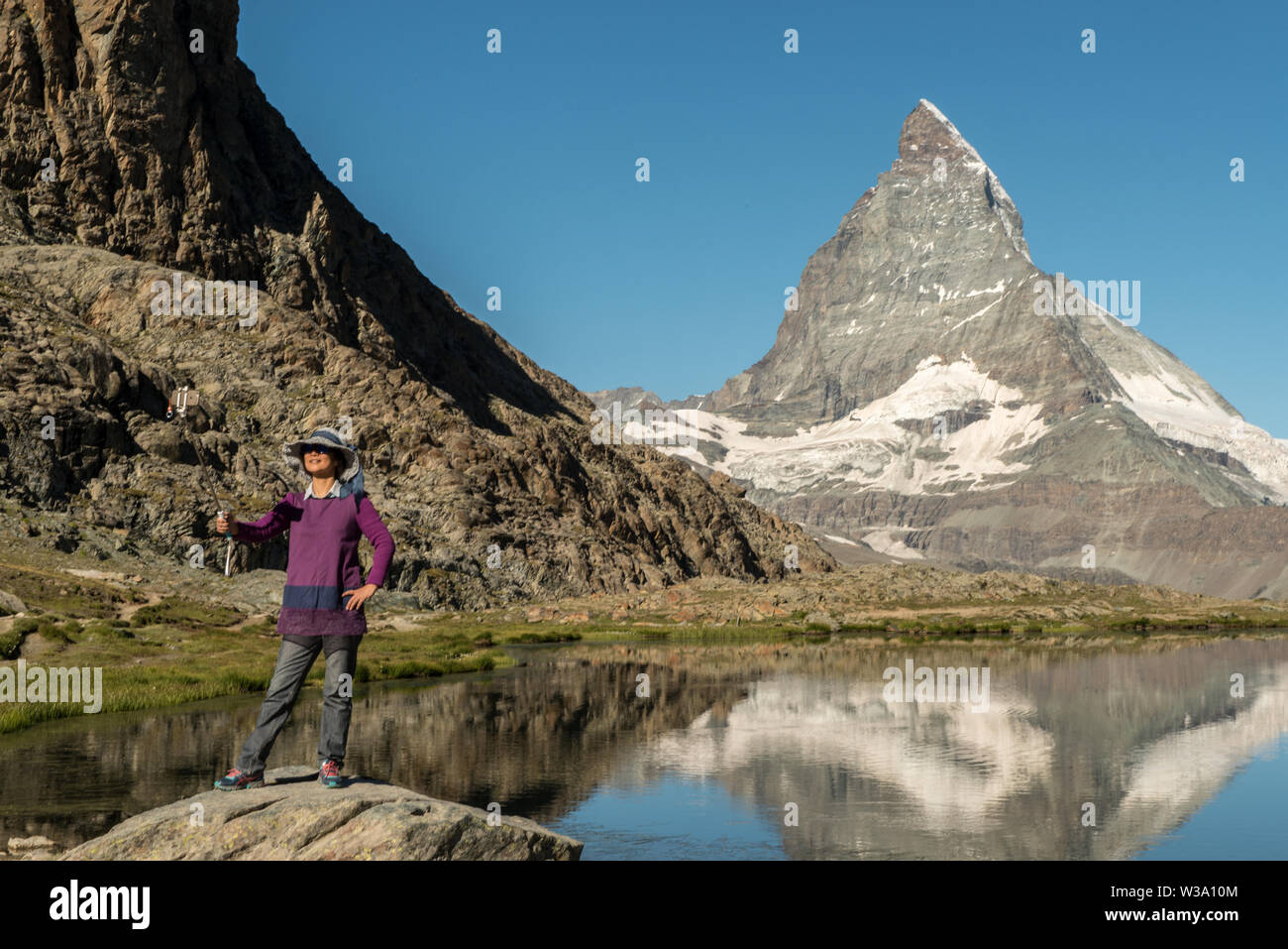 Matterhorn schweizer alpen -Fotos und -Bildmaterial in hoher Auflösung ...
