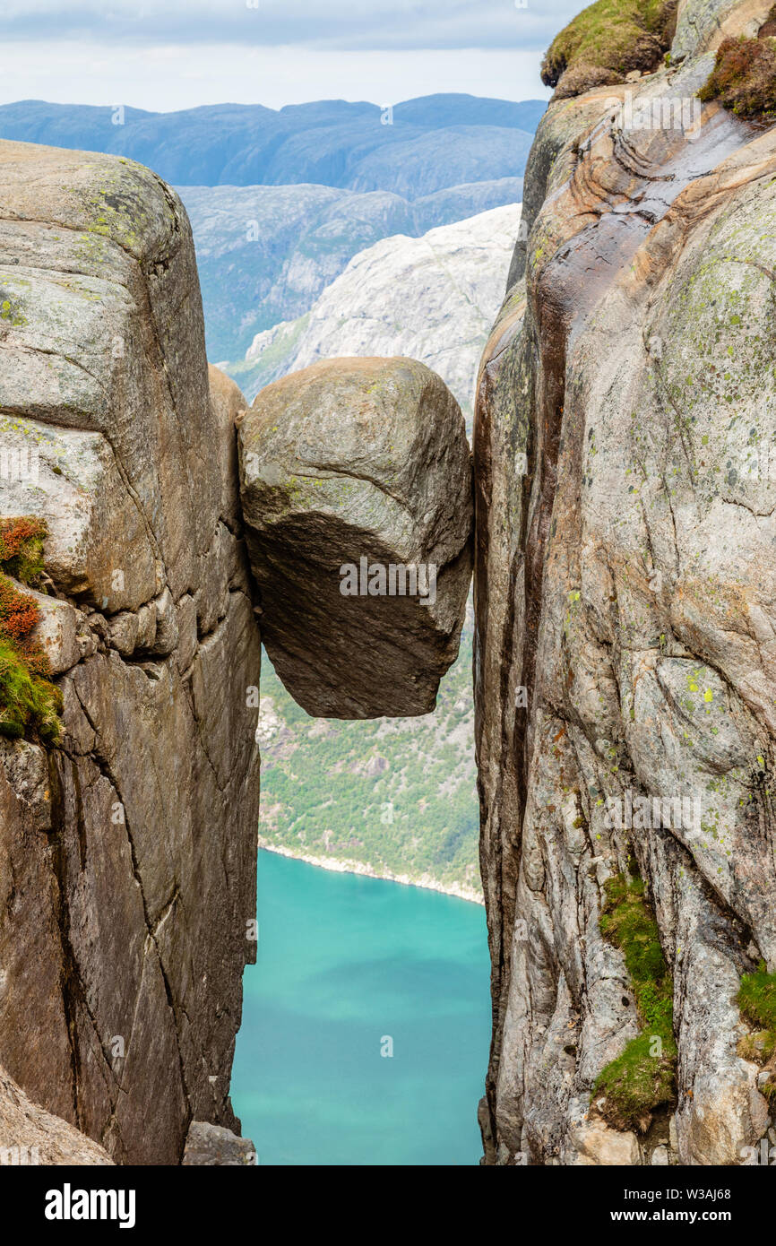 Kjeragbolten landschaft -Fotos und -Bildmaterial in hoher Auflösung – Alamy