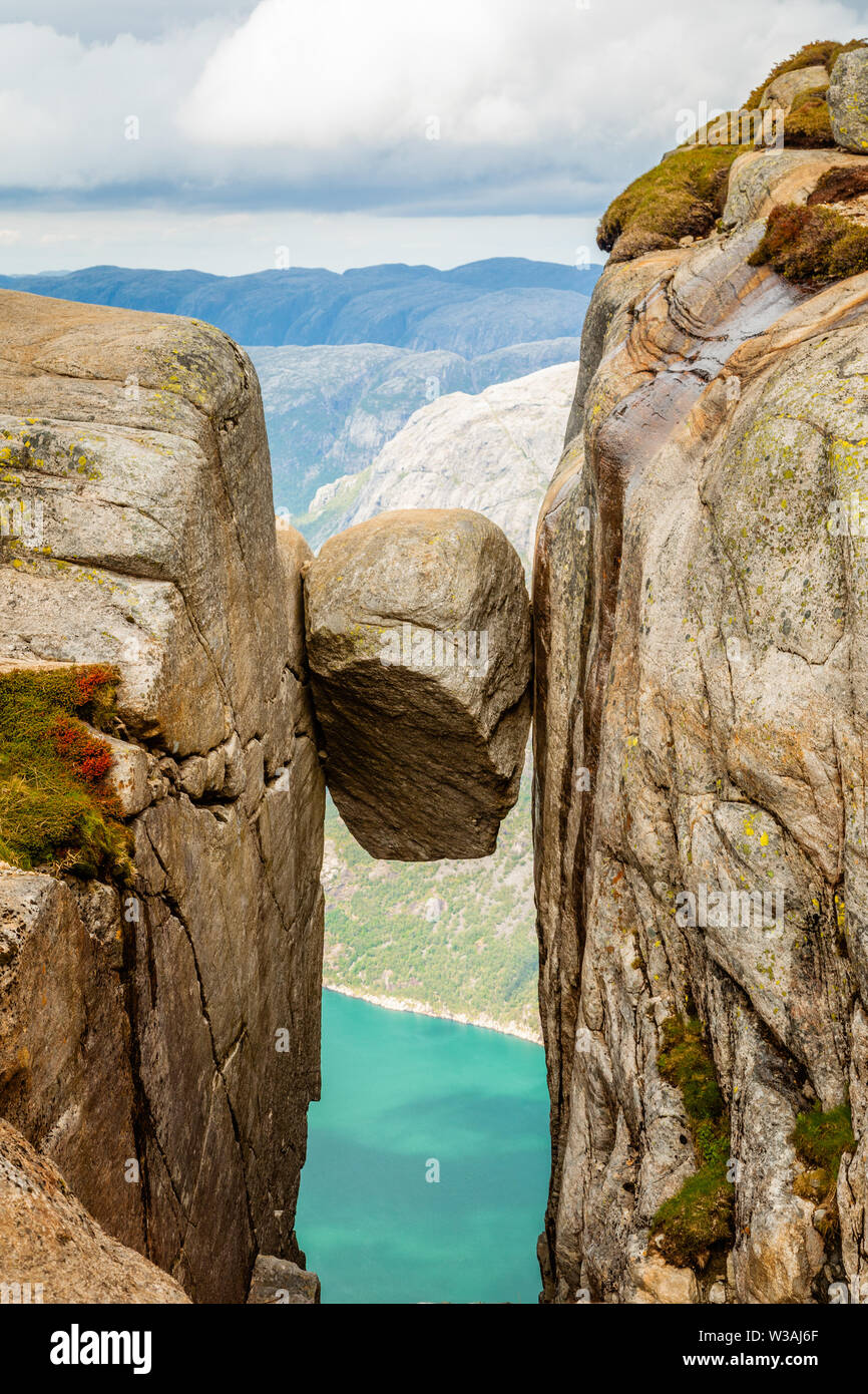 Kjerag norway -Fotos und -Bildmaterial in hoher Auflösung – Alamy