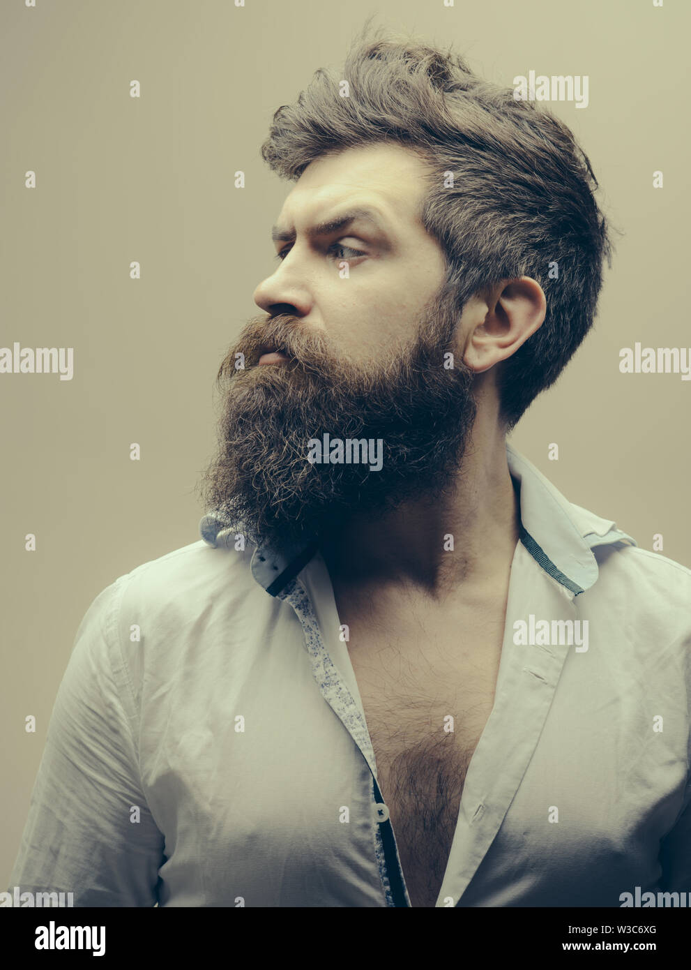 Schnurrbart trimmen Stockfotos und -bilder Kaufen - Alamy