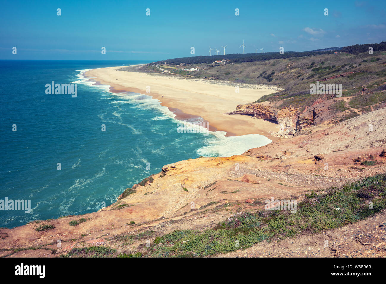 Strand nazare -Fotos und -Bildmaterial in hoher Auflösung – Alamy