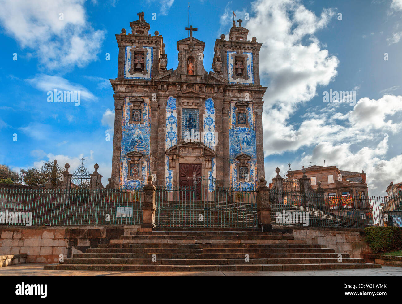 Heilige ildefonso kirche -Fotos und -Bildmaterial in hoher Auflösung – Alamy