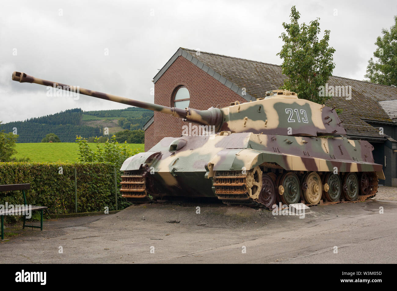 German ww2 king tiger tank -Fotos und -Bildmaterial in hoher Auflösung ...