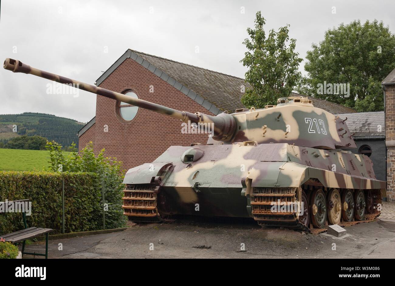 German ww2 king tiger tank -Fotos und -Bildmaterial in hoher Auflösung ...