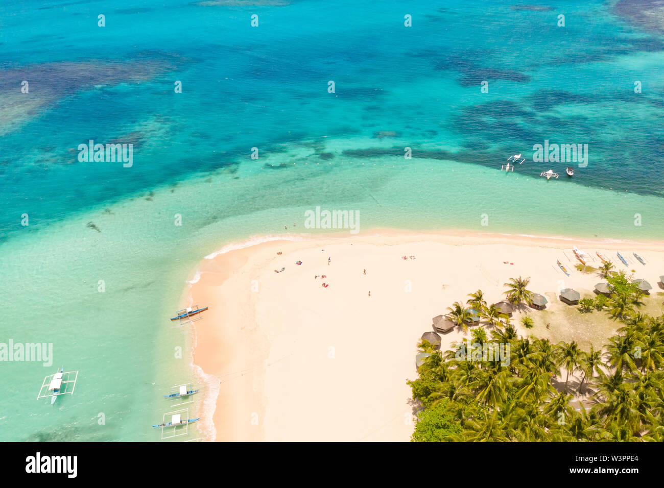 Sandstrand Menschen Stockfotos und -bilder Kaufen - Alamy