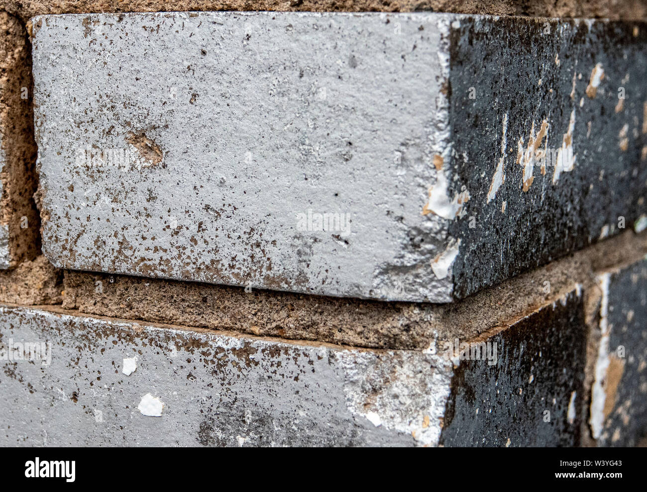 Mauerwerk ecke -Fotos und -Bildmaterial in hoher Auflösung – Alamy