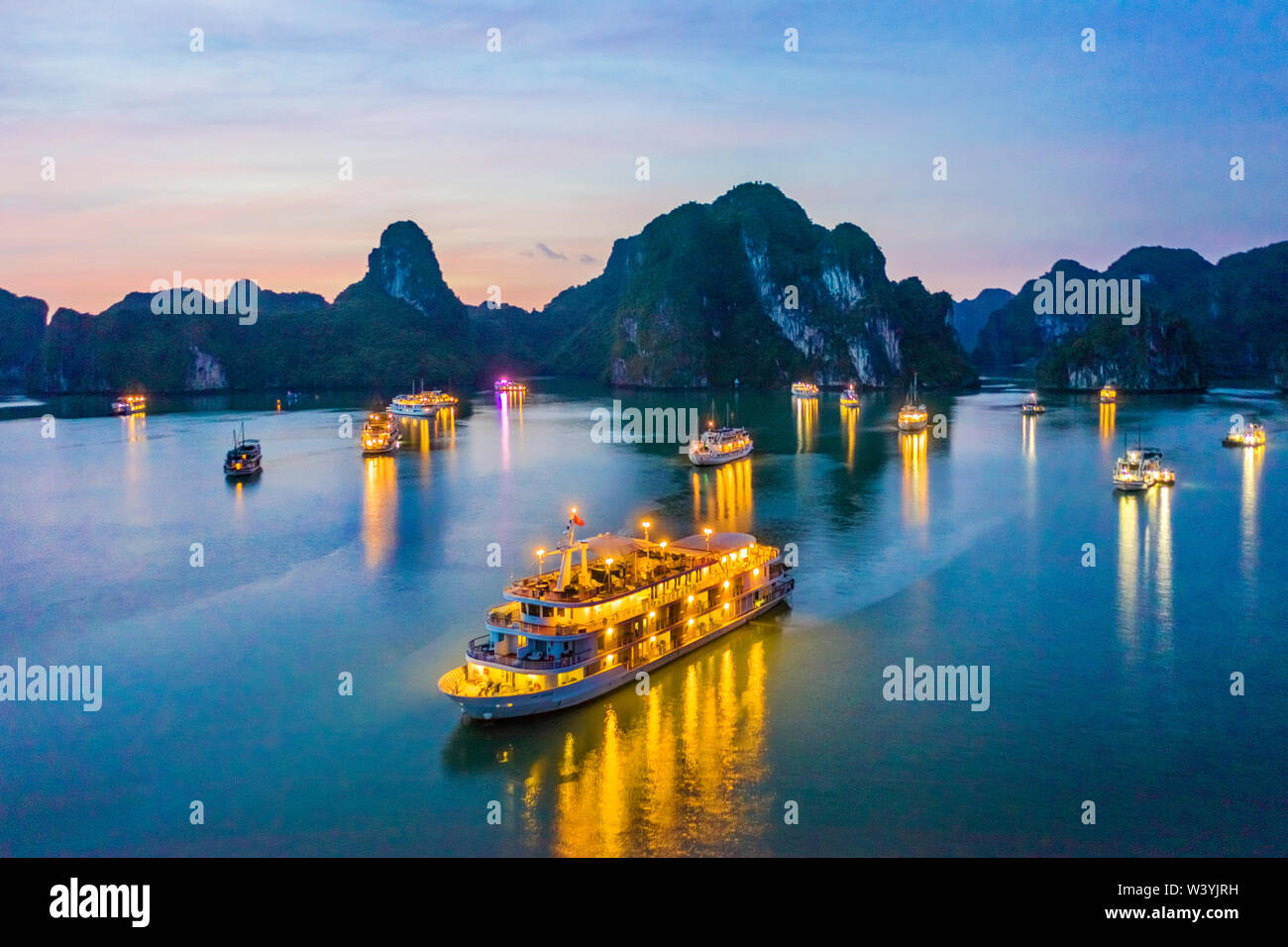 Halong bucht -Fotos und -Bildmaterial in hoher Auflösung – Alamy