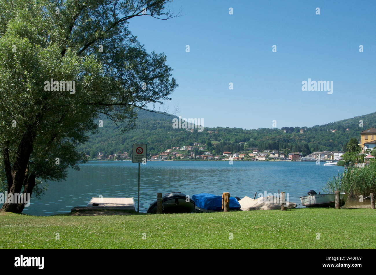 Ponte tresa bucht -Fotos und -Bildmaterial in hoher Auflösung – Alamy