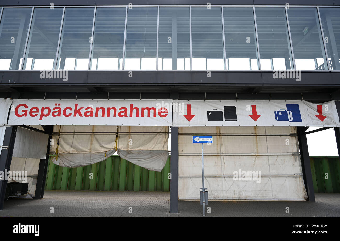 Kreuzfahrtterminal bremerhaven -Fotos und -Bildmaterial in hoher ...