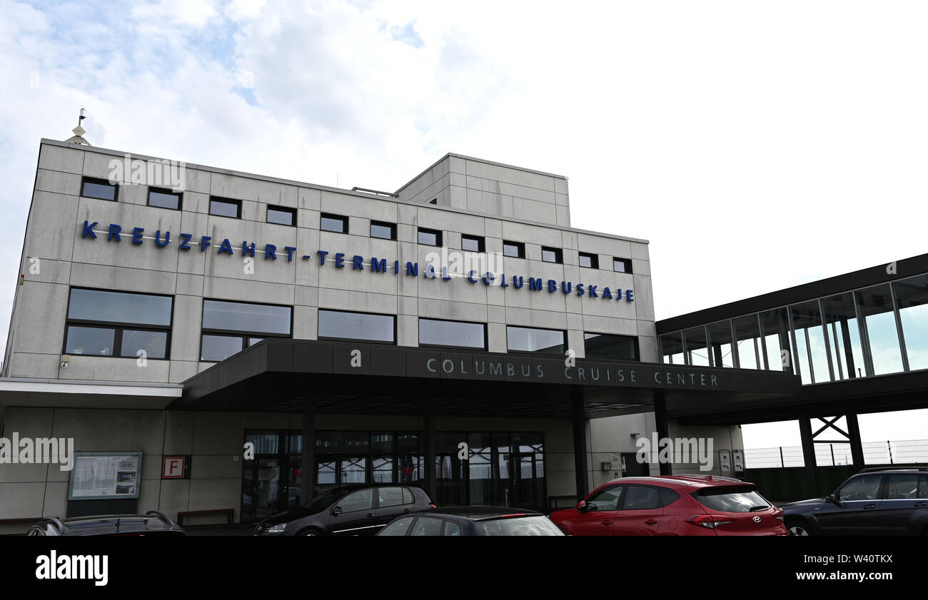 Cruise terminal bremerhaven -Fotos und -Bildmaterial in hoher Auflösung ...