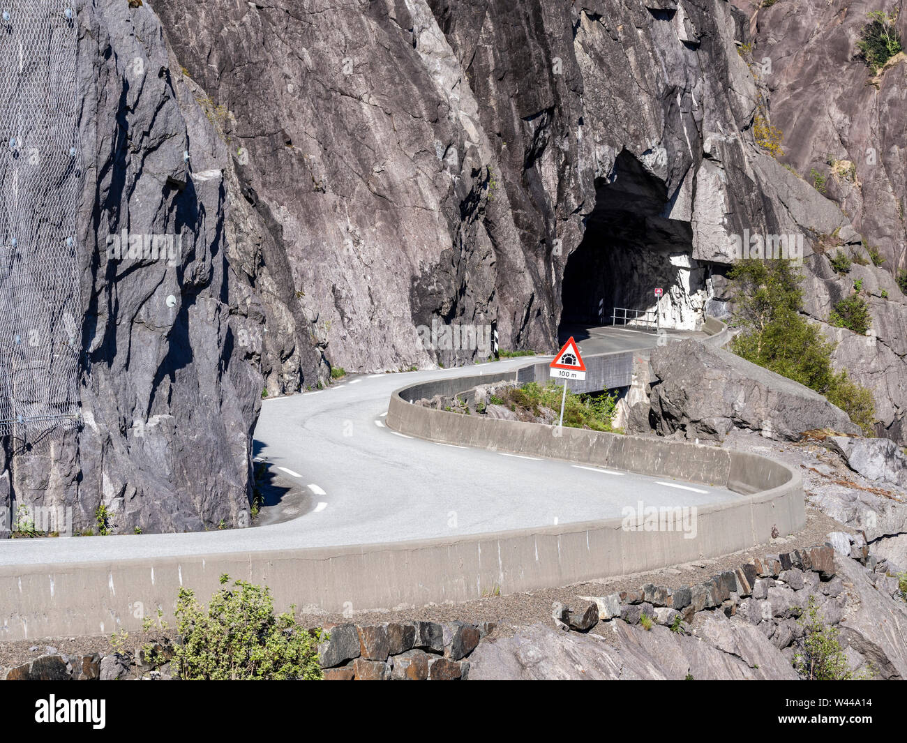Road tunnel norway -Fotos und -Bildmaterial in hoher Auflösung – Alamy