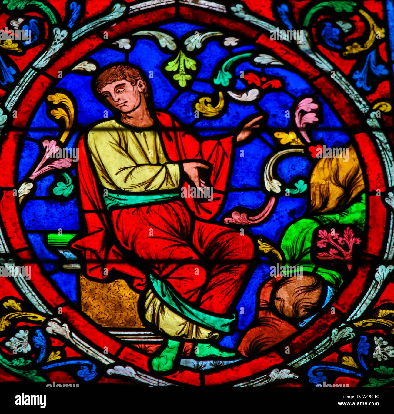 Glasmalereien in der Kathedrale von Notre Dame, Paris, Frankreich ...
